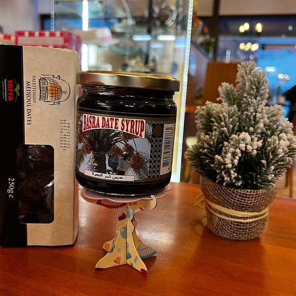 Palestinian Medjoul Dates - Galway Cakery